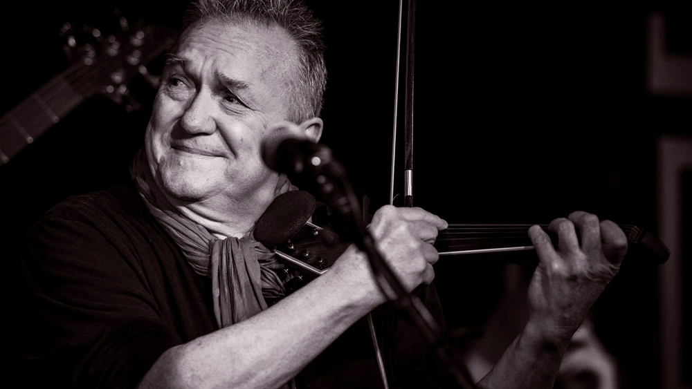 LB’s Record Bar — Melbourne CBD — vinyl-led, late-night – TRACKS ...